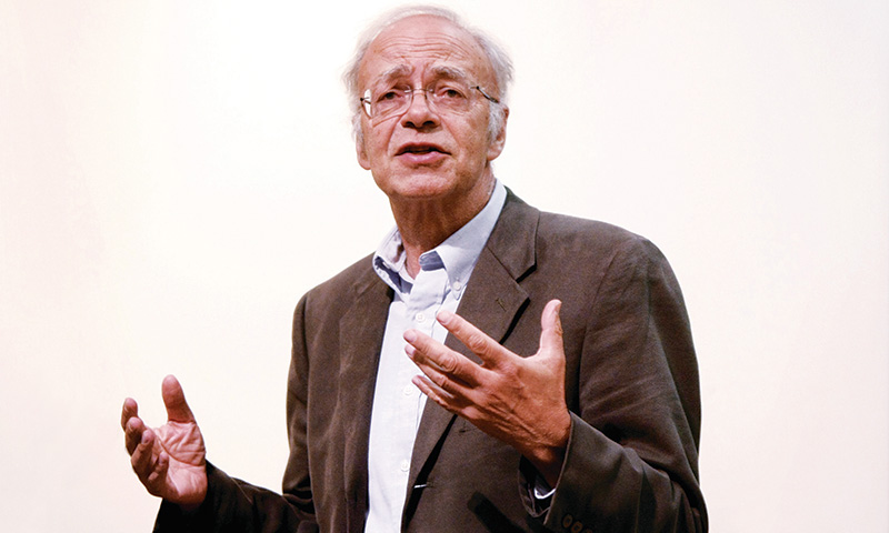 Bioethics Professor Peter Singer Renews His Fight For Animal Rights | Princeton Alumni Weekly